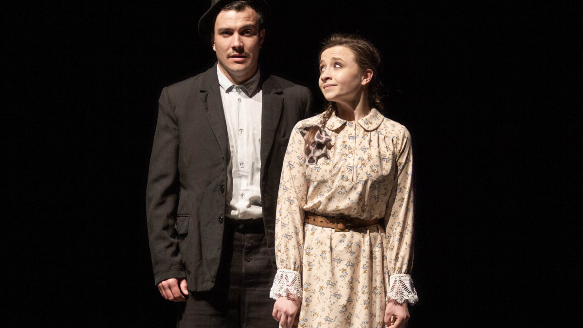 Începe iarna la teatru. Vezi ce spectacole se joacă în această ...